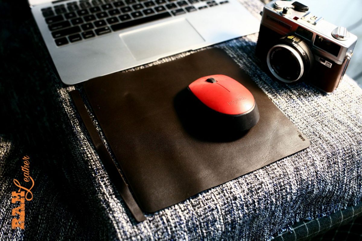 Tấm Lót Chuột Nâu Đậm Mouse Pad Da Bò Thật RAM Leather - RÁM Leather